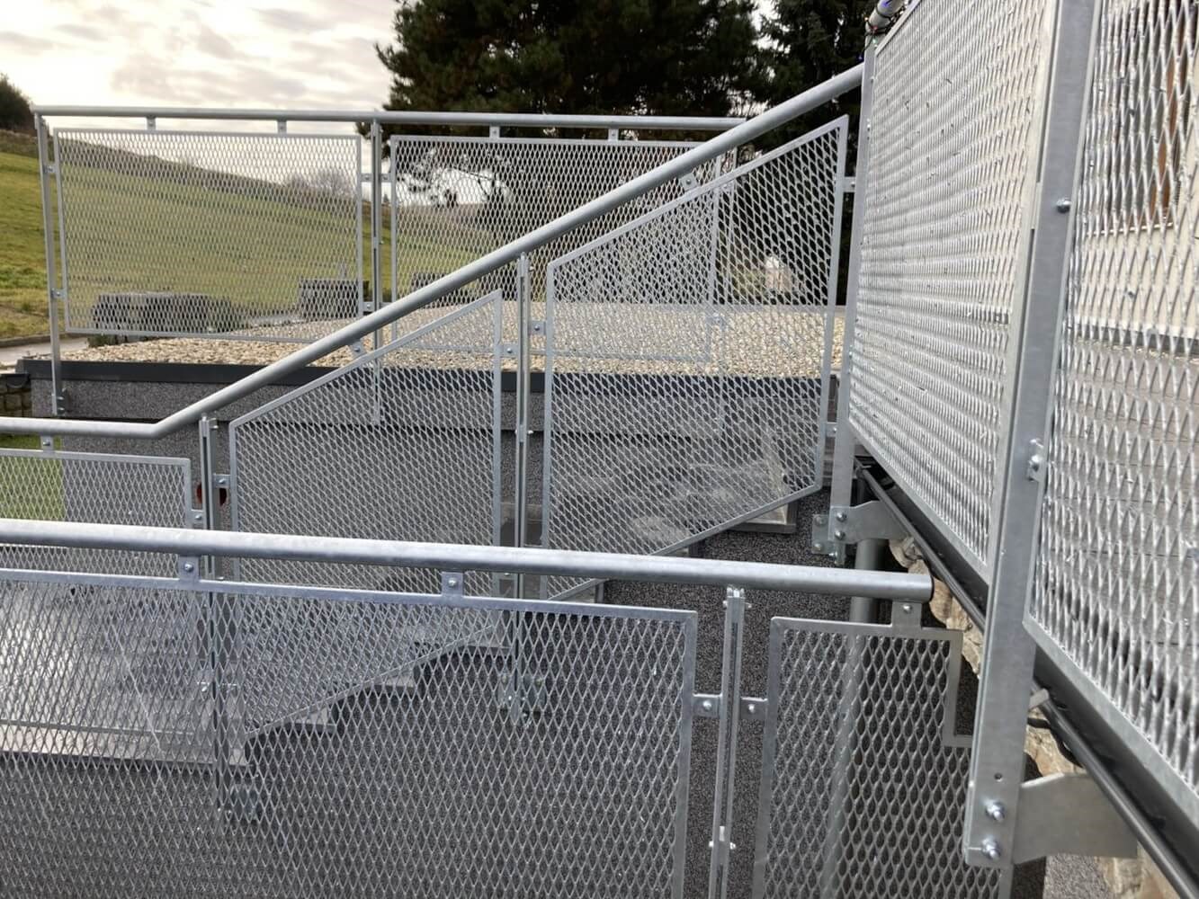 Verkkolevyt teräs sinkitty | Verkkolevyt | Tuotteet | STW Steel Oy